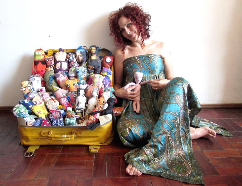 EXPOSIÇÃO : “Bonecas Feias” na Sigmund Freud | Diário da Manhã