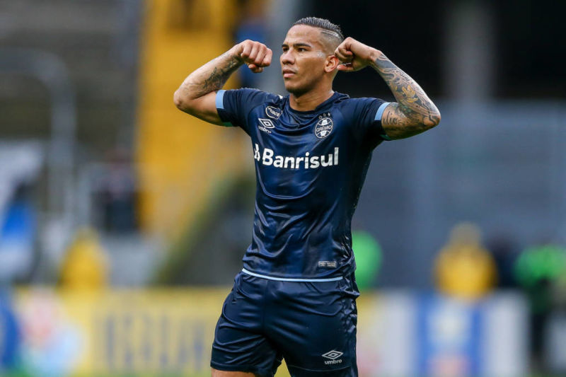 GOLEADA NA ARENA : Jael é cruel com o Botafogo | Diário da Manhã