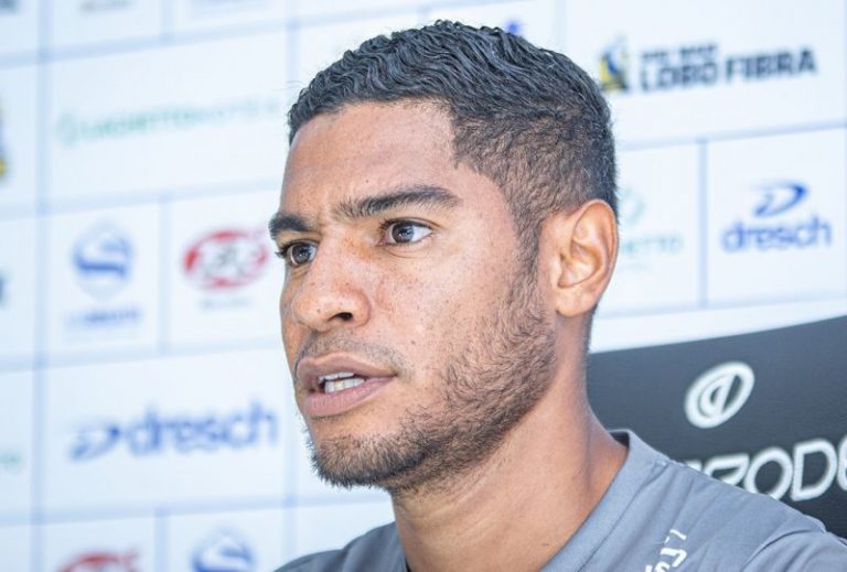 Daniel Costa acredita em uma temporada melhor com o Pelotas | Diário da ...